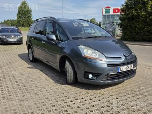 Pelēks Citroen c4-picasso 2010 Rīga, ar dzinēja tilpumu 1.60 L un nobraukumu 365 tūkst. km par 2990 €, foto 33 vietnē AUTOMOTO.COM.LV