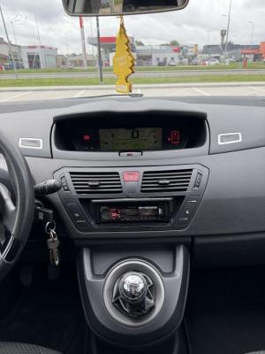 Grey Citroen c4-picasso 2010 in Taurage, with an engine capacity of 1.56 L and mileage of 325 thousand km for 1360 €, photo 11 on AUTOMOTO.COM.LV