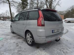 Pelēks Citroen c4-picasso 2011 Rīga, ar dzinēja tilpumu 1.60 L un nobraukumu 187 tūkst. km par 3950 €, foto 5 vietnē AUTOMOTO.COM.LV