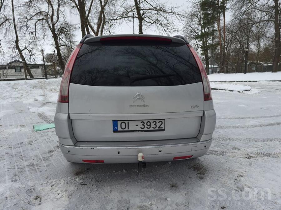 Pelēks Citroen c4-picasso 2011 Rīga, ar dzinēja tilpumu 1.60 L un nobraukumu 187 tūkst. km par 3950 €, foto 7 vietnē AUTOMOTO.COM.LV