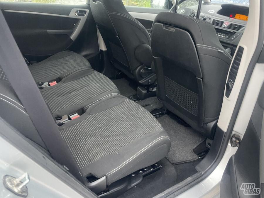 Grey Citroen c4-picasso 2011 in Kaunas, with an engine capacity of 1.60 L and mileage of 335 thousand km for 2450 €, photo 22 on AUTOMOTO.COM.LV