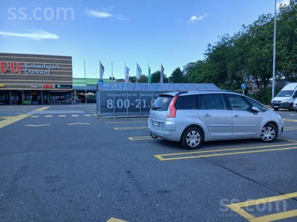 Pelēks Citroen c4-picasso 2011 Daugavpils, ar dzinēja tilpumu 1.60 L un nobraukumu 199 tūkst. km par 4150 €, foto 3 vietnē AUTOMOTO.COM.LV