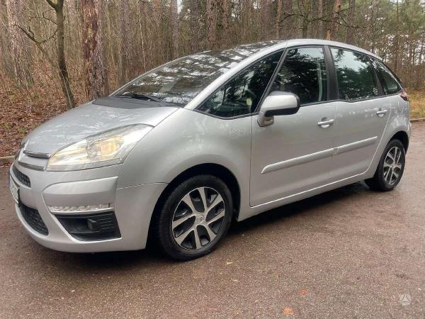Pelēks Citroen c4-picasso 2012 Kauņa, ar dzinēja tilpumu 1.56 L un nobraukumu 260 tūkst. km par 3450 €, foto 3 vietnē AUTOMOTO.COM.LV