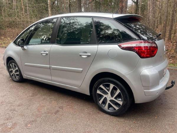 Pelēks Citroen c4-picasso 2012 Kauņa, ar dzinēja tilpumu 1.56 L un nobraukumu 260 tūkst. km par 3450 €, foto 8 vietnē AUTOMOTO.COM.LV