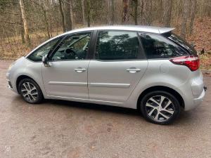 Grey Citroen c4-picasso 2012 in Kaunas, with an engine capacity of 1.56 L and mileage of 260 thousand km for 3450 €, photo 7 on AUTOMOTO.COM.LV