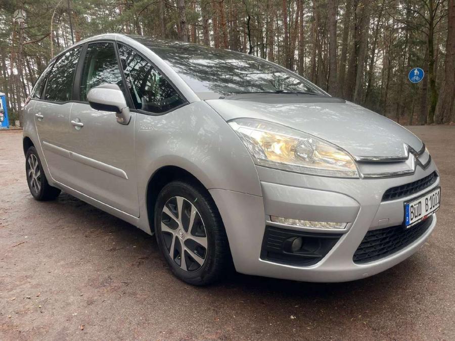 Grey Citroen c4-picasso 2012 in Kaunas, with an engine capacity of 1.56 L and mileage of 260 thousand km for 3450 €, photo 13 on AUTOMOTO.COM.LV