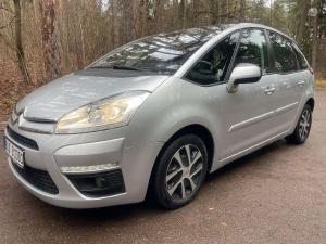 Grey Citroen c4-picasso 2012 in Kaunas, with an engine capacity of 1.56 L and mileage of 260 thousand km for 3450 €, photo 15 on AUTOMOTO.COM.LV