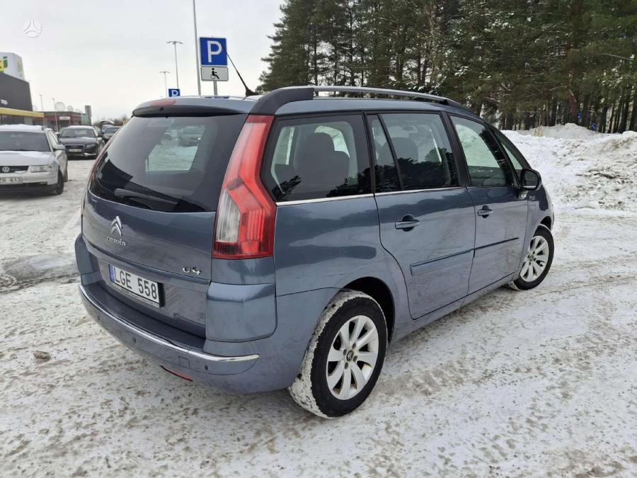 Pelēks Citroen c4-picasso 2012 Utena, ar dzinēja tilpumu 1.56 L un nobraukumu 229 tūkst. km par 2650 €, foto 4 vietnē AUTOMOTO.COM.LV