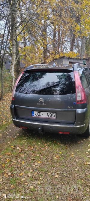 Pelēks Citroen c4-picasso 2012 Rīga, ar dzinēja tilpumu 2.00 L un nobraukumu 209 tūkst. km par 2200 €, foto 4 vietnē AUTOMOTO.COM.LV