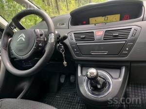 Pelēks Citroen c4-picasso 2012 Daugavpils, ar dzinēja tilpumu 1.60 L un nobraukumu 197 tūkst. km par 3470 €, foto 6 vietnē AUTOMOTO.COM.LV