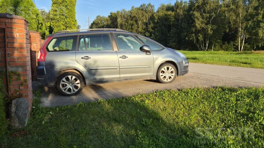 Pelēks Citroen c4-picasso 2012 Rīga, ar dzinēja tilpumu 1.60 L un nobraukumu 274 tūkst. km par 2750 €, foto 1 vietnē AUTOMOTO.COM.LV