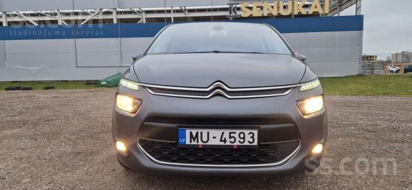 Grey Citroen c4-picasso 2013 in Daugavpils, with an engine capacity of 1.60 L and mileage of 161 thousand km for 6350 €, photo 8 on AUTOMOTO.COM.LV