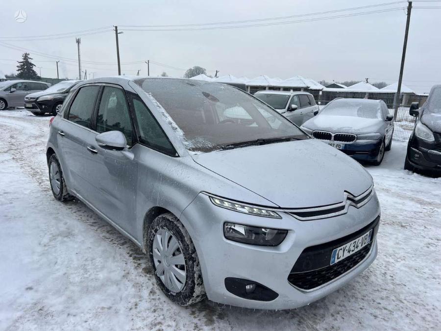 Grey Citroen c4-picasso 2013 in Taurage, with an engine capacity of 1.56 L and mileage of 263 thousand km for 3300 €, photo 4 on AUTOMOTO.COM.LV