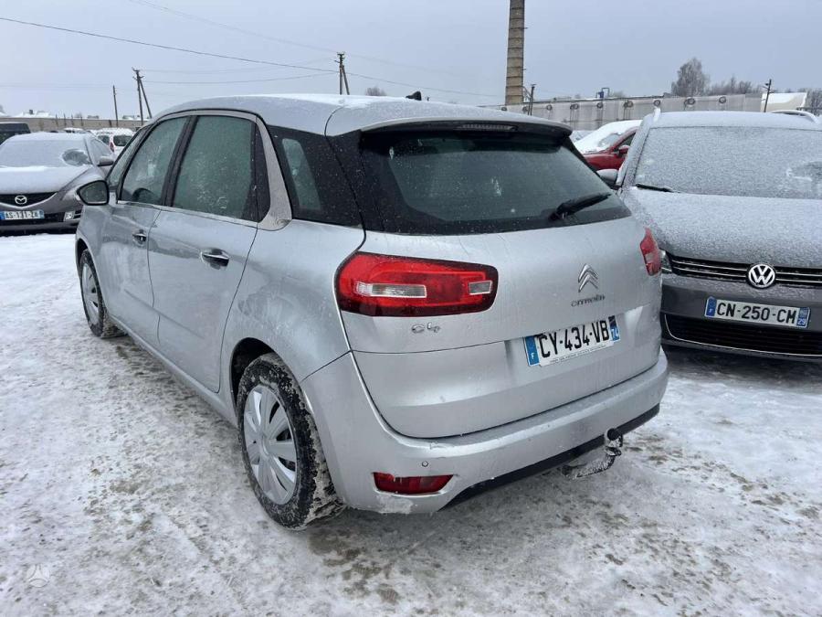 Grey Citroen c4-picasso 2013 in Taurage, with an engine capacity of 1.56 L and mileage of 263 thousand km for 3300 €, photo 8 on AUTOMOTO.COM.LV