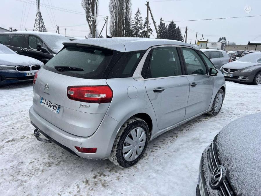 Grey Citroen c4-picasso 2013 in Taurage, with an engine capacity of 1.56 L and mileage of 263 thousand km for 3300 €, photo 9 on AUTOMOTO.COM.LV