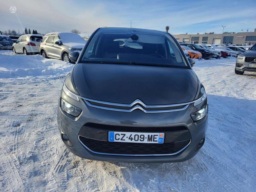 Grey Citroen c4-picasso 2013 in Taurage, with an engine capacity of 1.56 L and mileage of 248 thousand km for 5200 €, photo 3 on AUTOMOTO.COM.LV