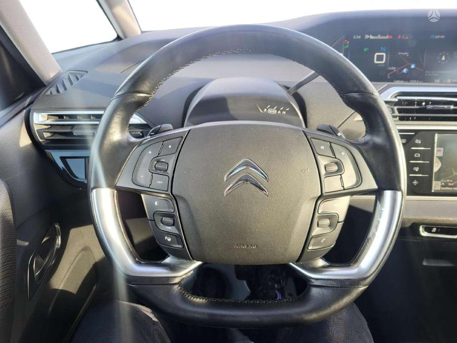 Grey Citroen c4-picasso 2013 in Taurage, with an engine capacity of 1.56 L and mileage of 248 thousand km for 5200 €, photo 19 on AUTOMOTO.COM.LV