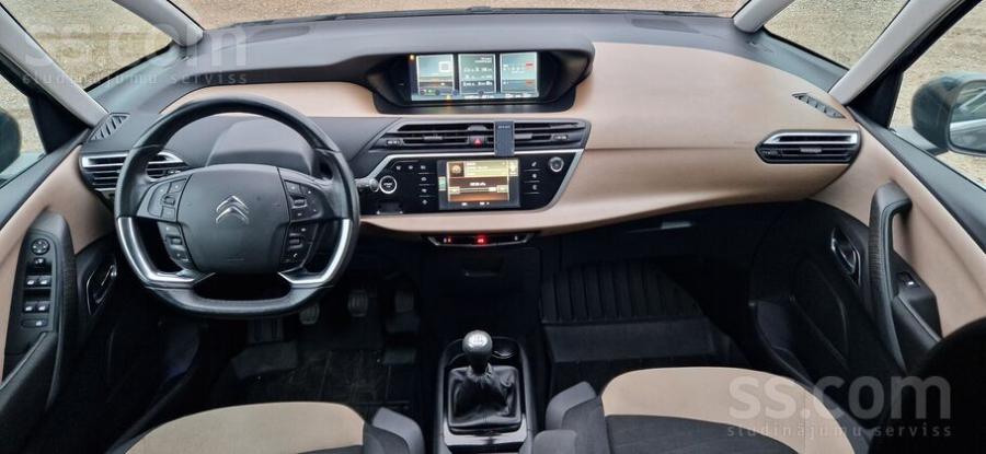 Grey Citroen c4-picasso 2013 in Daugavpils, with an engine capacity of 1.60 L and mileage of 161 thousand km for 5350 €, photo 10 on AUTOMOTO.COM.LV