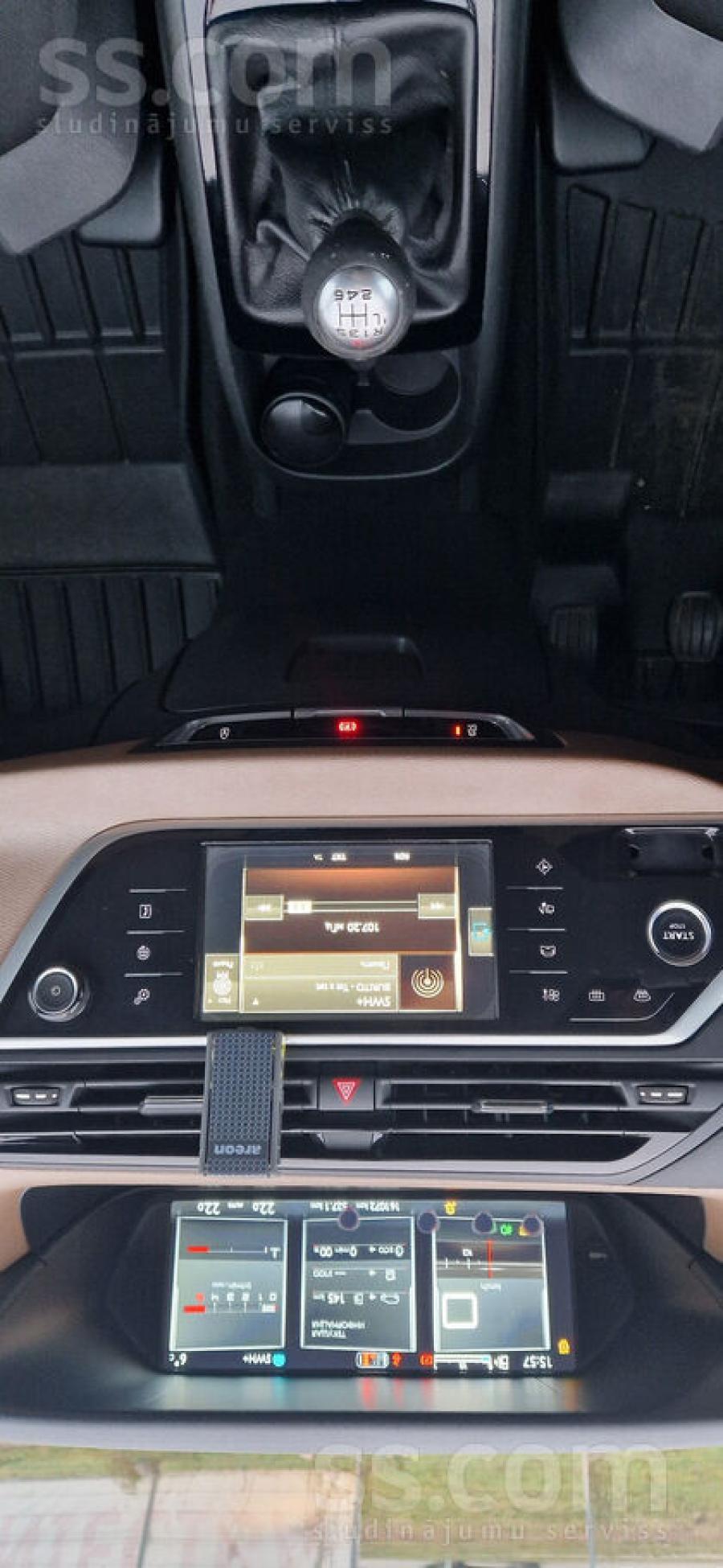 Grey Citroen c4-picasso 2013 in Daugavpils, with an engine capacity of 1.60 L and mileage of 161 thousand km for 5350 €, photo 12 on AUTOMOTO.COM.LV