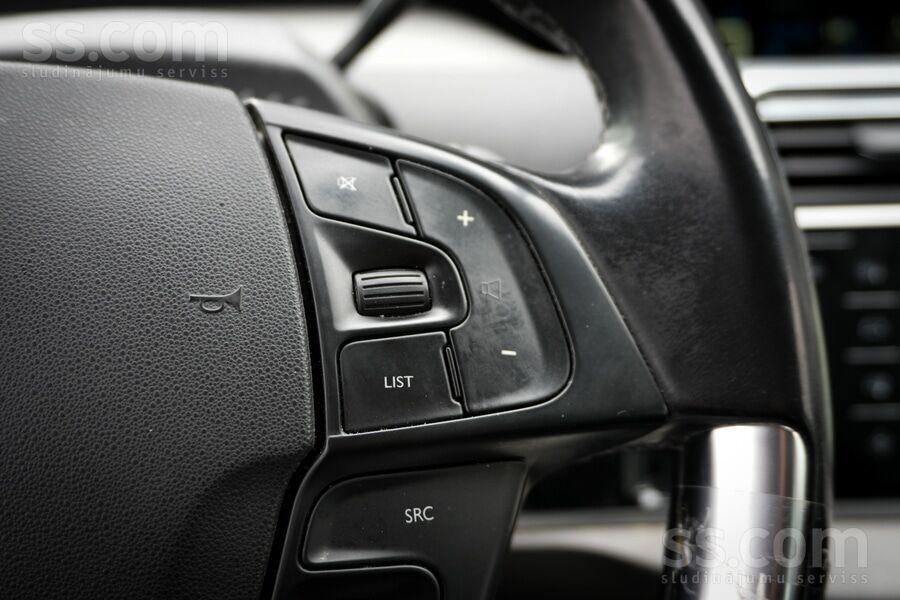Pelēks Citroen c4-picasso 2013 Rīga, ar dzinēja tilpumu 1.60 L un nobraukumu 240 tūkst. km par 6290 €, foto 22 vietnē AUTOMOTO.COM.LV