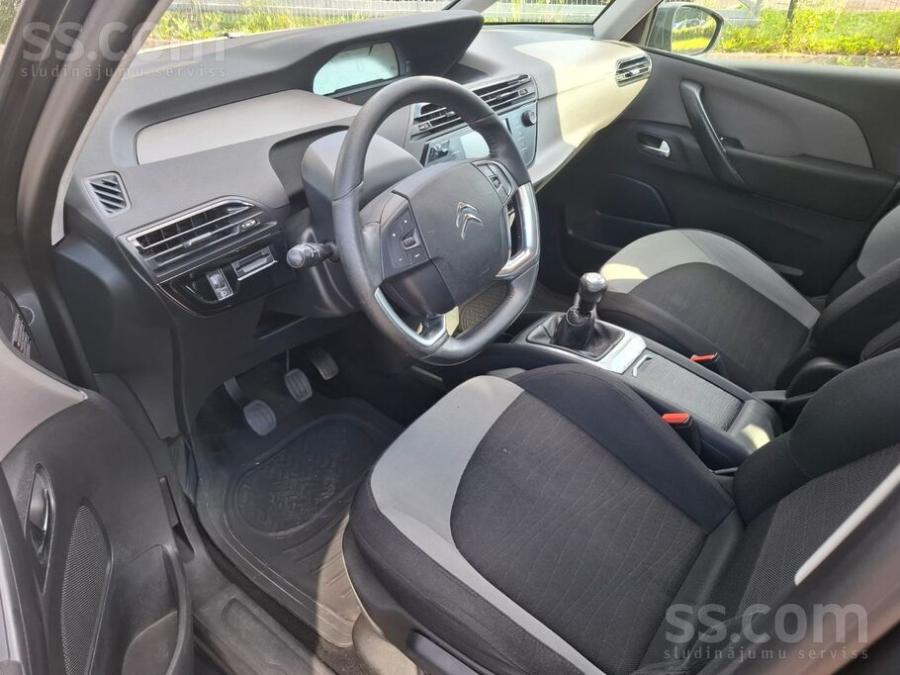 Pelēks Citroen c4-picasso 2013 Rīga, ar dzinēja tilpumu 1.60 L un nobraukumu 224 tūkst. km par 3300 €, foto 7 vietnē AUTOMOTO.COM.LV