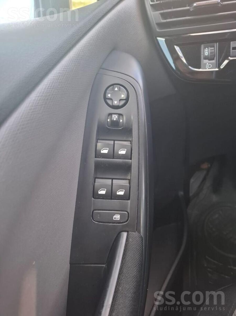 Pelēks Citroen c4-picasso 2013 Rīga, ar dzinēja tilpumu 1.60 L un nobraukumu 224 tūkst. km par 3300 €, foto 11 vietnē AUTOMOTO.COM.LV