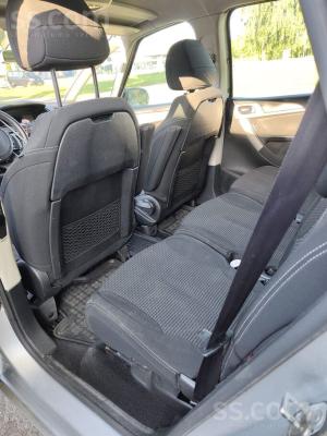 Grey Citroen c4-picasso 2013 in Riga, with an engine capacity of 1.60 L and mileage of 0 thousand km for 3500 €, photo 10 on AUTOMOTO.COM.LV
