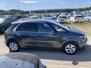 Pelēks Citroen c4-picasso 2013 Viļņa, ar dzinēja tilpumu 1.56 L un nobraukumu 264 tūkst. km par 5450 €, foto 5 vietnē AUTOMOTO.COM.LV
