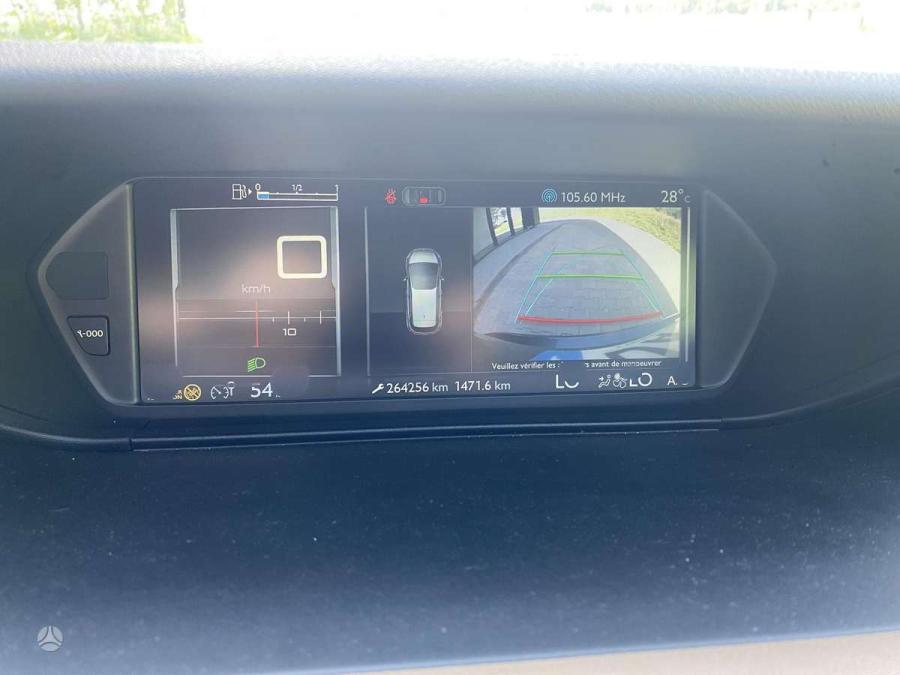 Pelēks Citroen c4-picasso 2013 Viļņa, ar dzinēja tilpumu 1.56 L un nobraukumu 264 tūkst. km par 5450 €, foto 10 vietnē AUTOMOTO.COM.LV