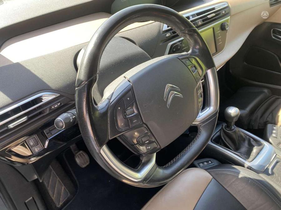 Pelēks Citroen c4-picasso 2013 Viļņa, ar dzinēja tilpumu 1.56 L un nobraukumu 264 tūkst. km par 5450 €, foto 12 vietnē AUTOMOTO.COM.LV
