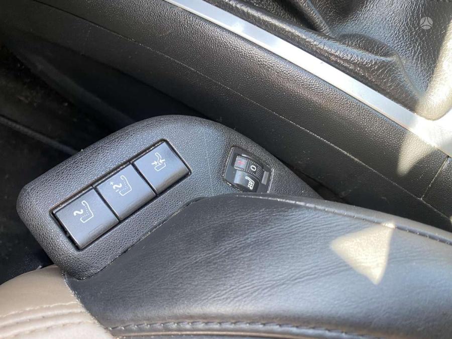 Pelēks Citroen c4-picasso 2013 Viļņa, ar dzinēja tilpumu 1.56 L un nobraukumu 264 tūkst. km par 5450 €, foto 13 vietnē AUTOMOTO.COM.LV