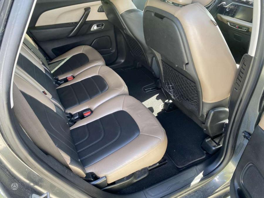 Pelēks Citroen c4-picasso 2013 Viļņa, ar dzinēja tilpumu 1.56 L un nobraukumu 264 tūkst. km par 5450 €, foto 17 vietnē AUTOMOTO.COM.LV