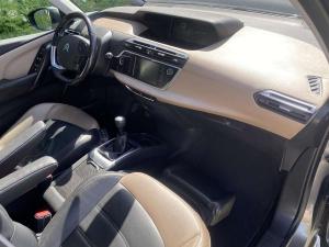 Pelēks Citroen c4-picasso 2013 Viļņa, ar dzinēja tilpumu 1.56 L un nobraukumu 264 tūkst. km par 5450 €, foto 19 vietnē AUTOMOTO.COM.LV
