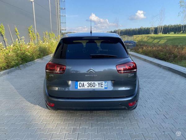 Grey Citroen c4-picasso 2013 in Vilnius, with an engine capacity of 1.56 L and mileage of 264 thousand km for 5400 €, photo 3 on AUTOMOTO.COM.LV