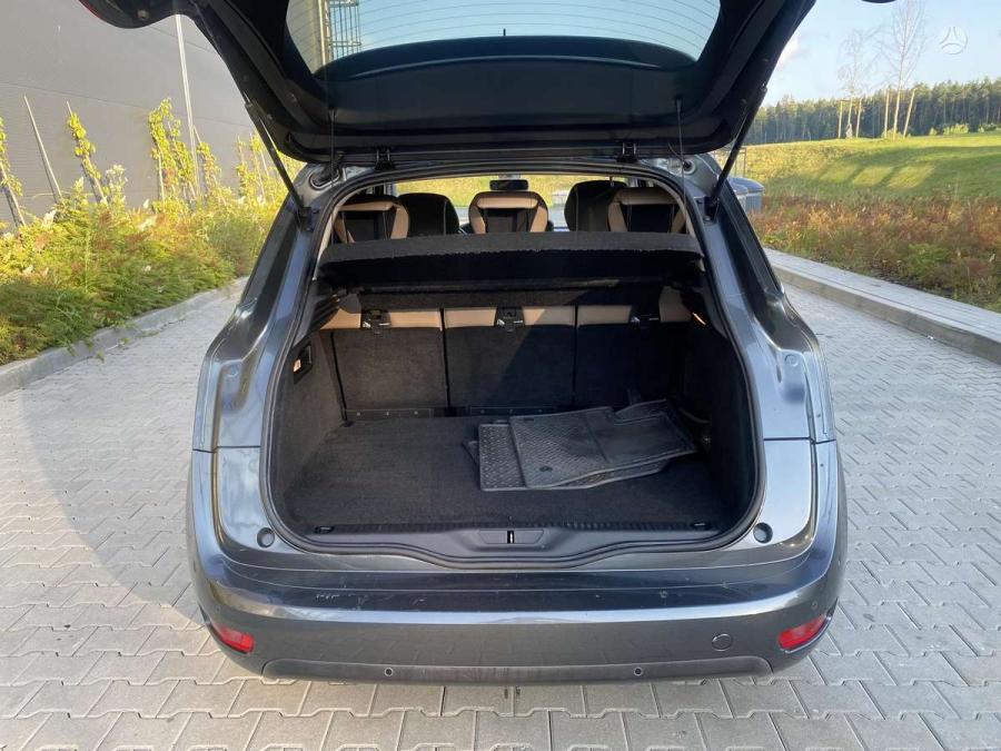 Pelēks Citroen c4-picasso 2013 Viļņa, ar dzinēja tilpumu 1.56 L un nobraukumu 264 tūkst. km par 5400 €, foto 16 vietnē AUTOMOTO.COM.LV
