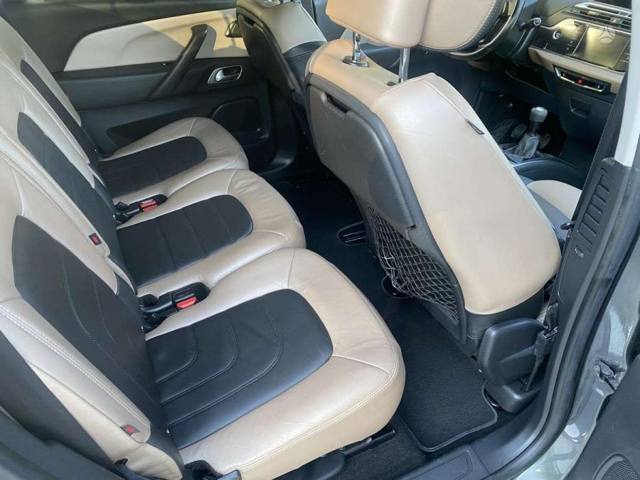 Pelēks Citroen c4-picasso 2013 Viļņa, ar dzinēja tilpumu 1.56 L un nobraukumu 264 tūkst. km par 5400 €, foto 17 vietnē AUTOMOTO.COM.LV
