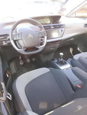 Grey Citroen c4-picasso 2013 in Taurage, with an engine capacity of 1.60 L and mileage of 260 thousand km for 3900 €, photo 18 on AUTOMOTO.COM.LV