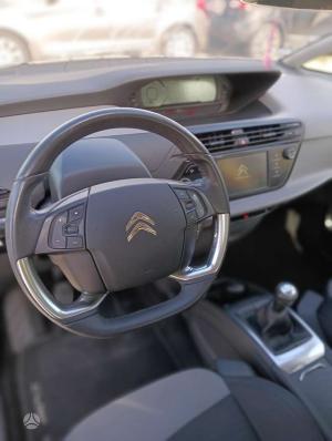 Grey Citroen c4-picasso 2013 in Taurage, with an engine capacity of 1.60 L and mileage of 260 thousand km for 3900 €, photo 21 on AUTOMOTO.COM.LV