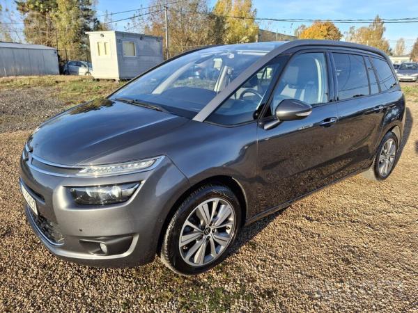 Pelēks Citroen c4-picasso 2014 Rīga, ar dzinēja tilpumu 2.00 L un nobraukumu 285 tūkst. km par 7150 €, foto 4 vietnē AUTOMOTO.COM.LV