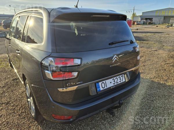 Pelēks Citroen c4-picasso 2014 Rīga, ar dzinēja tilpumu 2.00 L un nobraukumu 285 tūkst. km par 7150 €, foto 6 vietnē AUTOMOTO.COM.LV