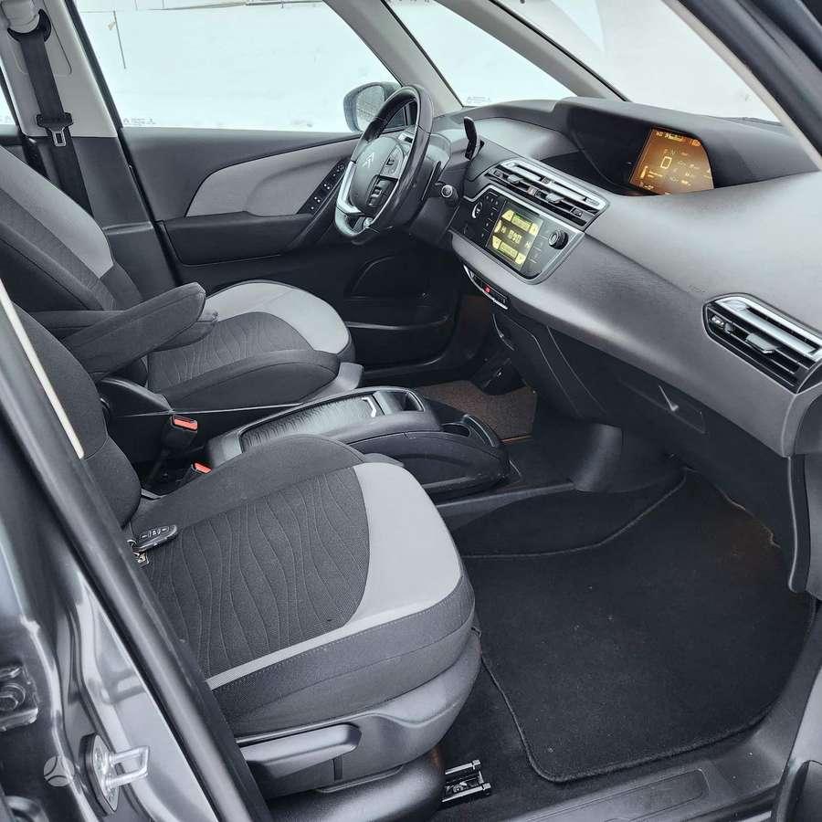 Grey Citroen c4-picasso 2014 in Kaunas, with an engine capacity of 1.56 L and mileage of 276 thousand km for 4650 €, photo 12 on AUTOMOTO.COM.LV