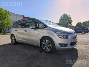 Grey Citroen c4-picasso 2014 in Riga, with an engine capacity of 2.00 L and mileage of 205 thousand km for 7400 €, photo  on AUTOMOTO.COM.LV
