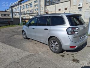 Grey Citroen c4-picasso 2014 in Riga, with an engine capacity of 2.00 L and mileage of 205 thousand km for 7400 €, photo 3 on AUTOMOTO.COM.LV