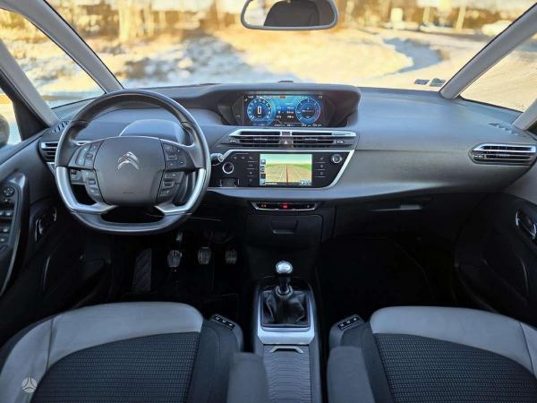 Pelēks Citroen c4-picasso 2014 Tauragė, ar dzinēja tilpumu 1.56 L un nobraukumu 224 tūkst. km par 5300 €, foto 11 vietnē AUTOMOTO.COM.LV