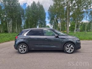 Pelēks Citroen c4-picasso 2014 Jelgava, ar dzinēja tilpumu 1.60 L un nobraukumu 231 tūkst. km par 6450 €, foto 5 vietnē AUTOMOTO.COM.LV