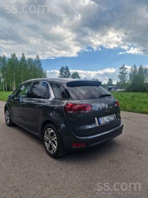 Pelēks Citroen c4-picasso 2014 Jelgava, ar dzinēja tilpumu 1.60 L un nobraukumu 231 tūkst. km par 6450 €, foto 7 vietnē AUTOMOTO.COM.LV