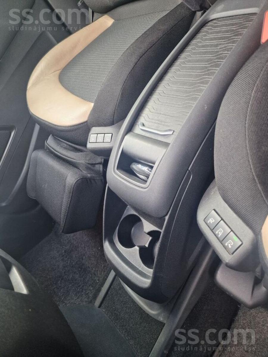 Pelēks Citroen c4-picasso 2014 Jelgava, ar dzinēja tilpumu 1.60 L un nobraukumu 231 tūkst. km par 6450 €, foto 18 vietnē AUTOMOTO.COM.LV