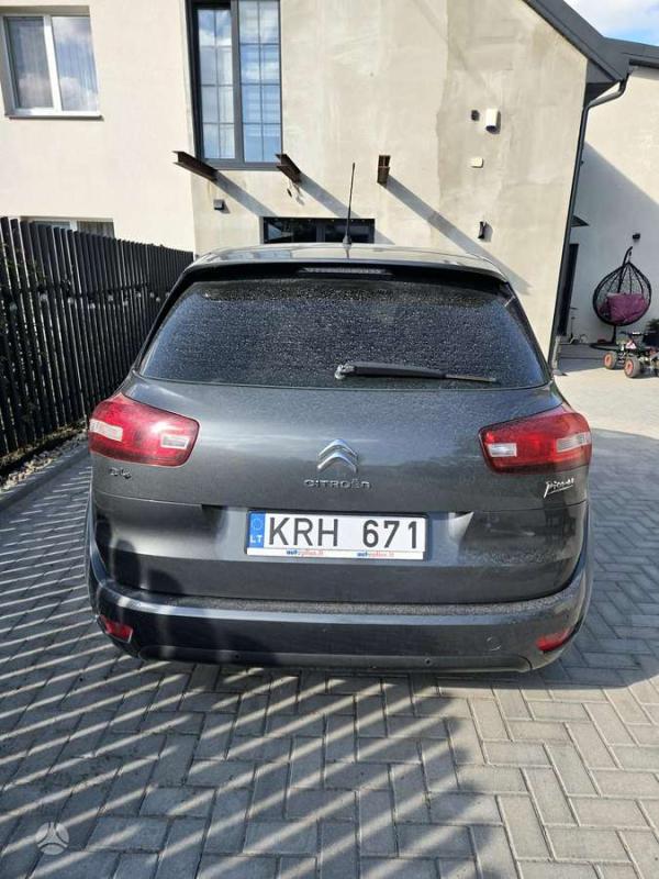 Pelēks Citroen c4-picasso 2014 Šauļi, ar dzinēja tilpumu 1.56 L un nobraukumu 230 tūkst. km par 5500 €, foto 5 vietnē AUTOMOTO.COM.LV