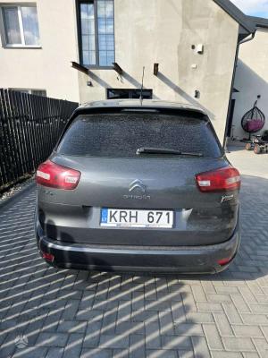 Grey Citroen c4-picasso 2014 in Siauliai, with an engine capacity of 1.56 L and mileage of 230 thousand km for 5500 €, photo 6 on AUTOMOTO.COM.LV