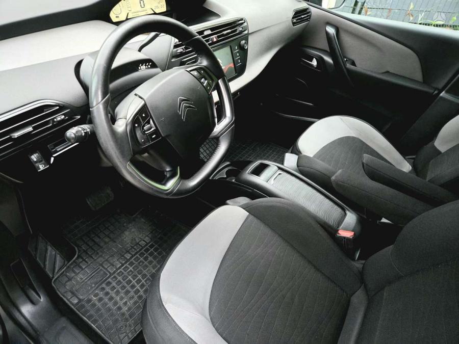 Grey Citroen c4-picasso 2014 in Siauliai, with an engine capacity of 1.56 L and mileage of 230 thousand km for 5500 €, photo 10 on AUTOMOTO.COM.LV